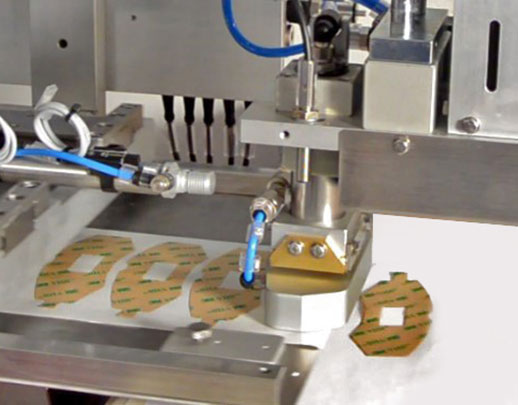 Industrial labeling of car brake pads with Nova Design Automazioni ...